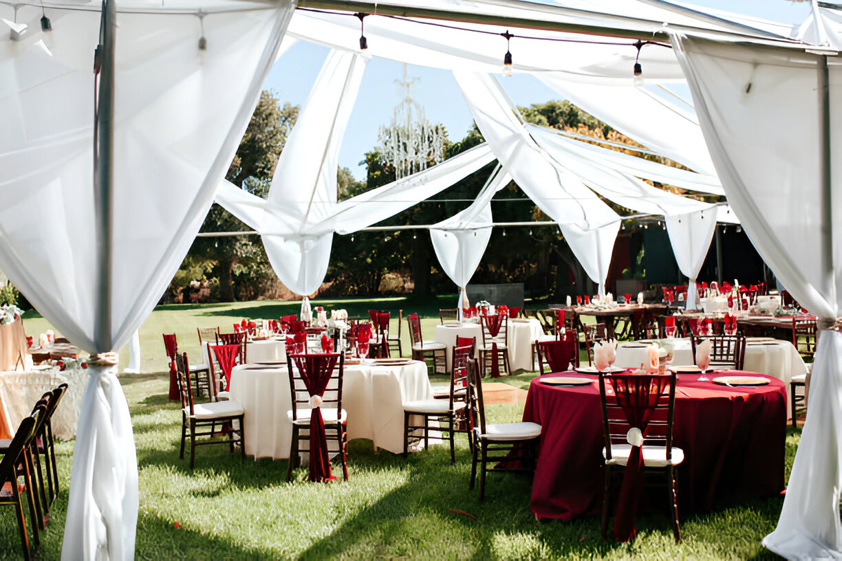 Commercial Tent Rentals for Outdoor Markets & Pop-Ups - Rentastic Party ...